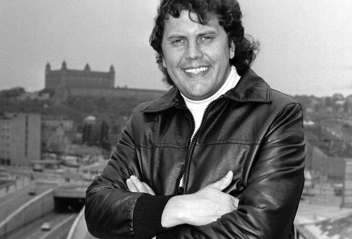 Peter Bebjak pripravuje film o hudobnej legende Karolovi Duchoňovi ...